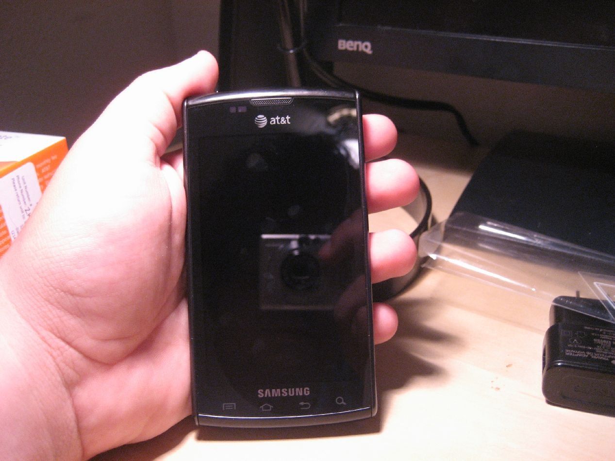 AT&T’s Samsung Captivate Unboxing And Initial Hands-On!
