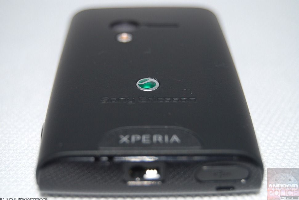 Unboxing: Sony Ericsson XPERIA X10 Mini / Mini Pro