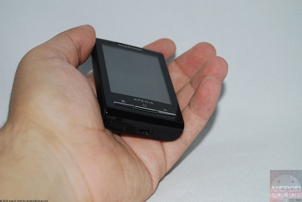 Unboxing: Sony Ericsson XPERIA X10 Mini / Mini Pro