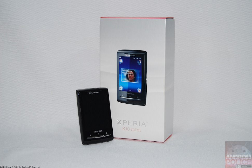 Unboxing: Sony Ericsson XPERIA X10 Mini / Mini Pro