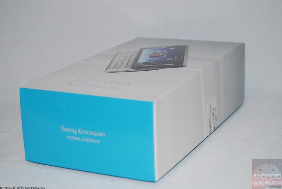 Unboxing: Sony Ericsson XPERIA X10 Mini / Mini Pro