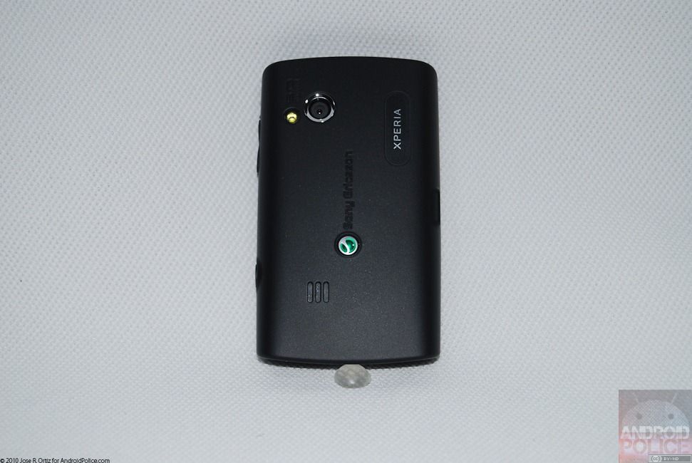 Unboxing: Sony Ericsson XPERIA X10 Mini / Mini Pro