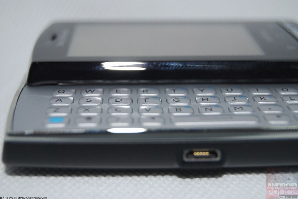 Unboxing: Sony Ericsson XPERIA X10 Mini / Mini Pro