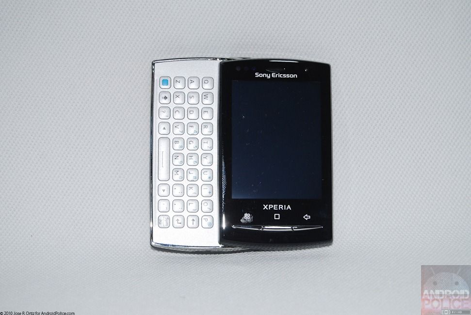 Unboxing: Sony Ericsson XPERIA X10 Mini / Mini Pro