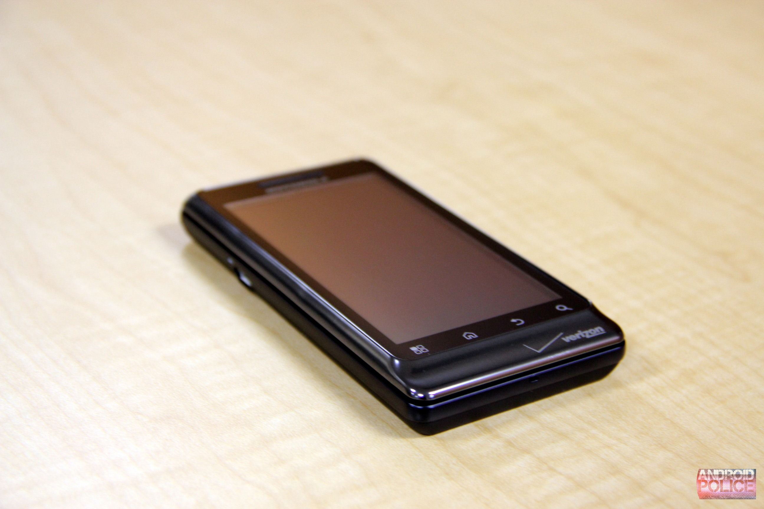 Motorola Droid 2 Review: A Bit Of Makeup But Not A Complete Makeover