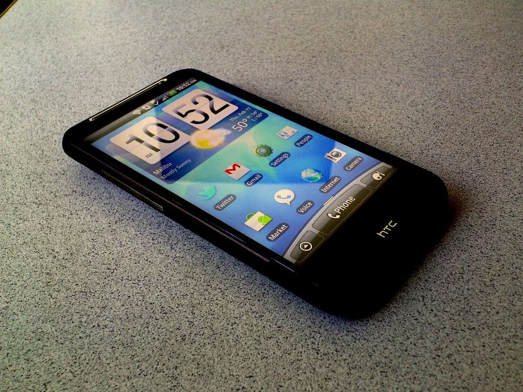 [Review] HTC Inspire 4G: A Pretty Face Only Gets You So Far