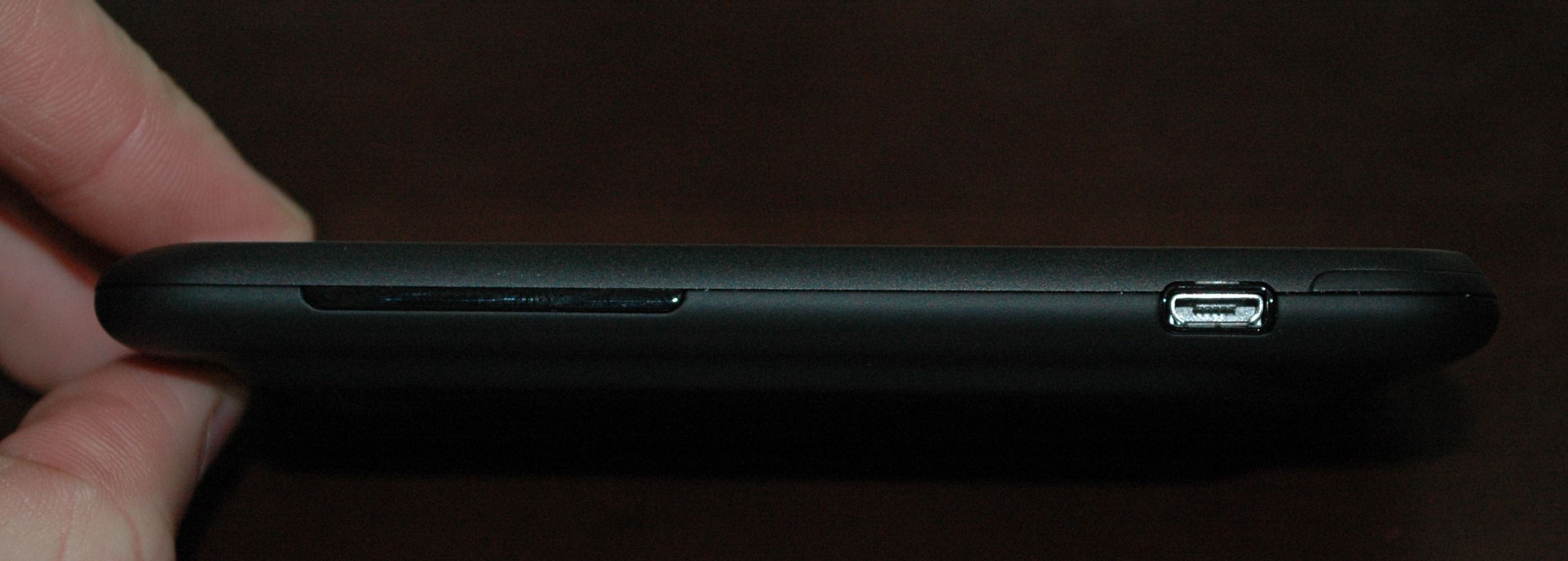 Unboxing & First Hands-On With The HTC DROID Incredible 2