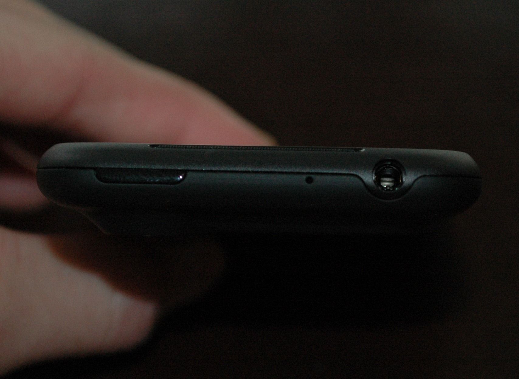 Unboxing & First Hands-On With The HTC DROID Incredible 2