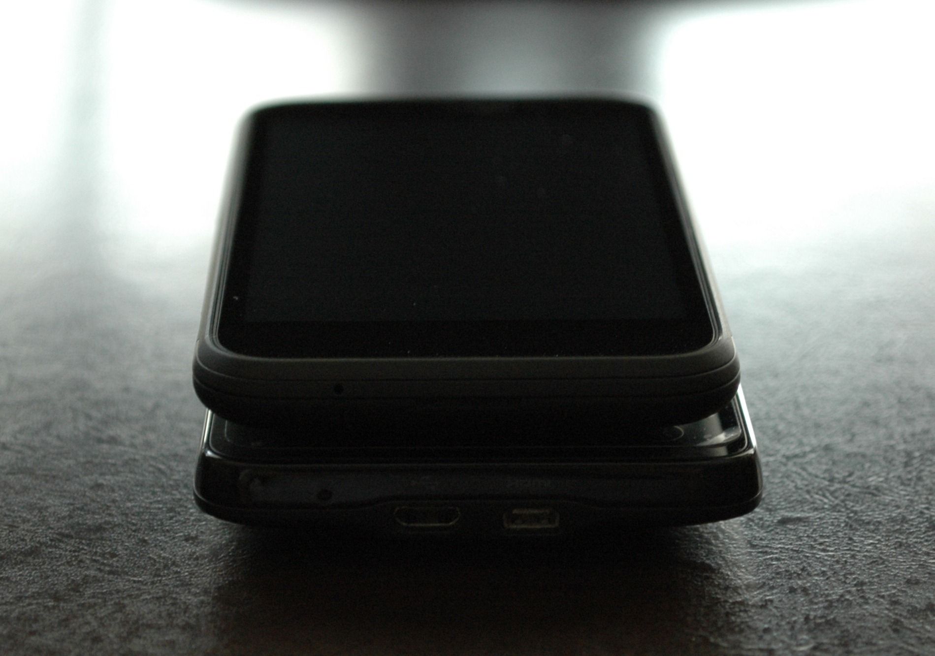 Unboxing & First Hands-On With The HTC DROID Incredible 2