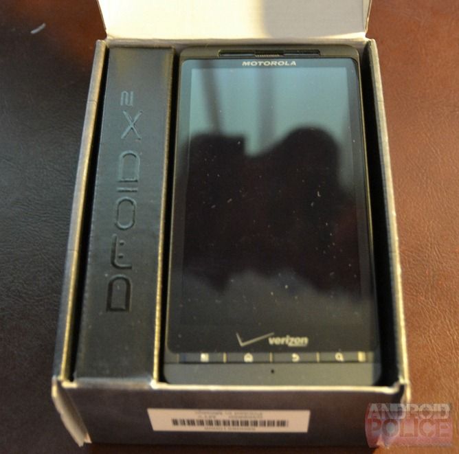 [Unboxing & Initial Hands-On] Motorola Droid X2: Twice The Cores, Same ...