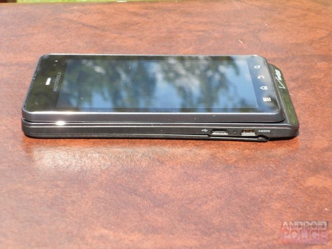 Unboxing & First Hands-On With The Motorola DROID 3