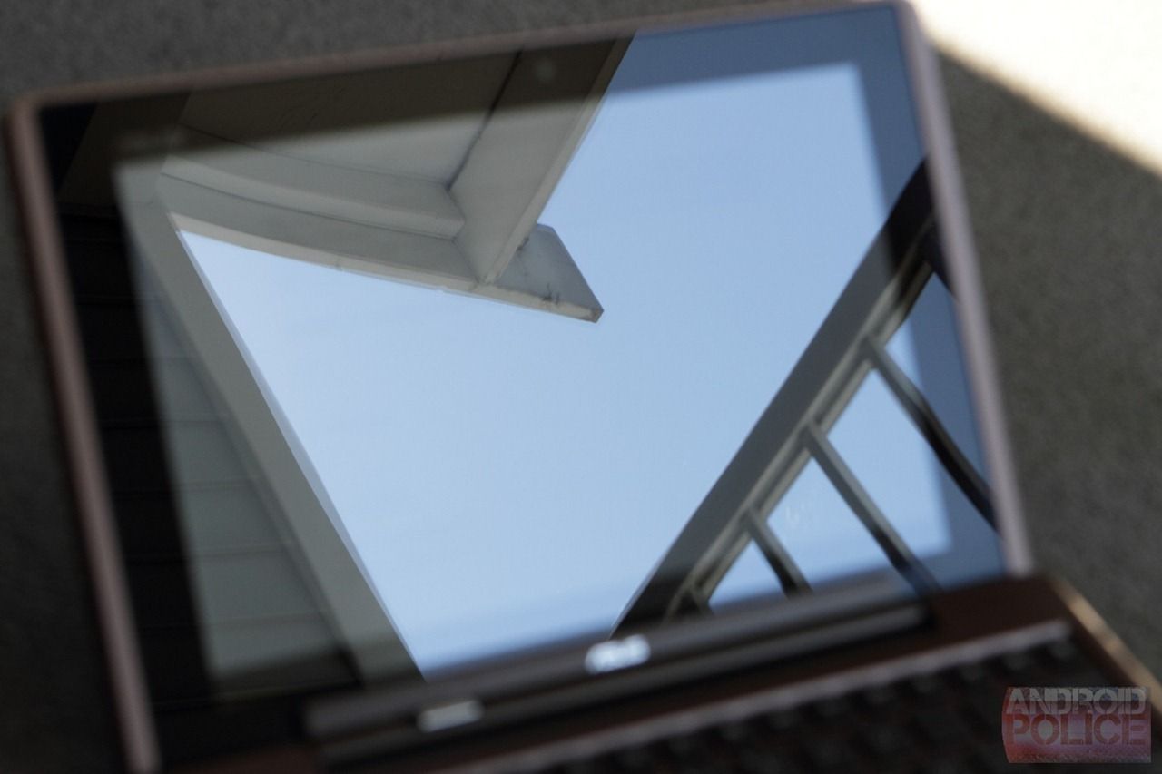 [Review] ASUS Eee Pad Transformer - A Month With A Tablet In Disguise