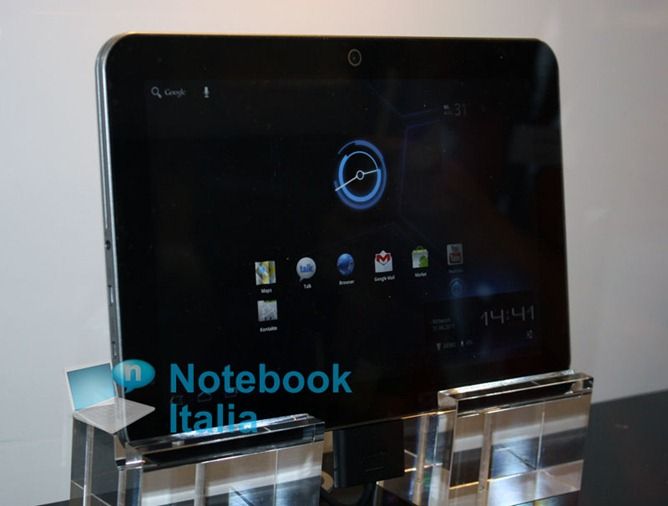 First Photos Surface: Toshiba's Beautiful New Excite Tablet