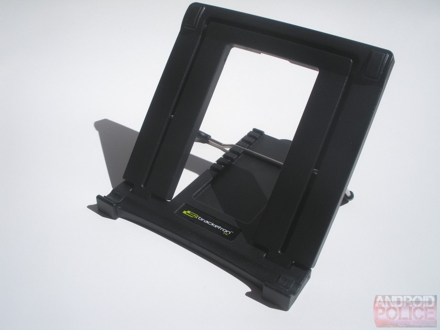 [Review] Bracketron iTilt Tablet Desk Stand: A Functional, Practical ...