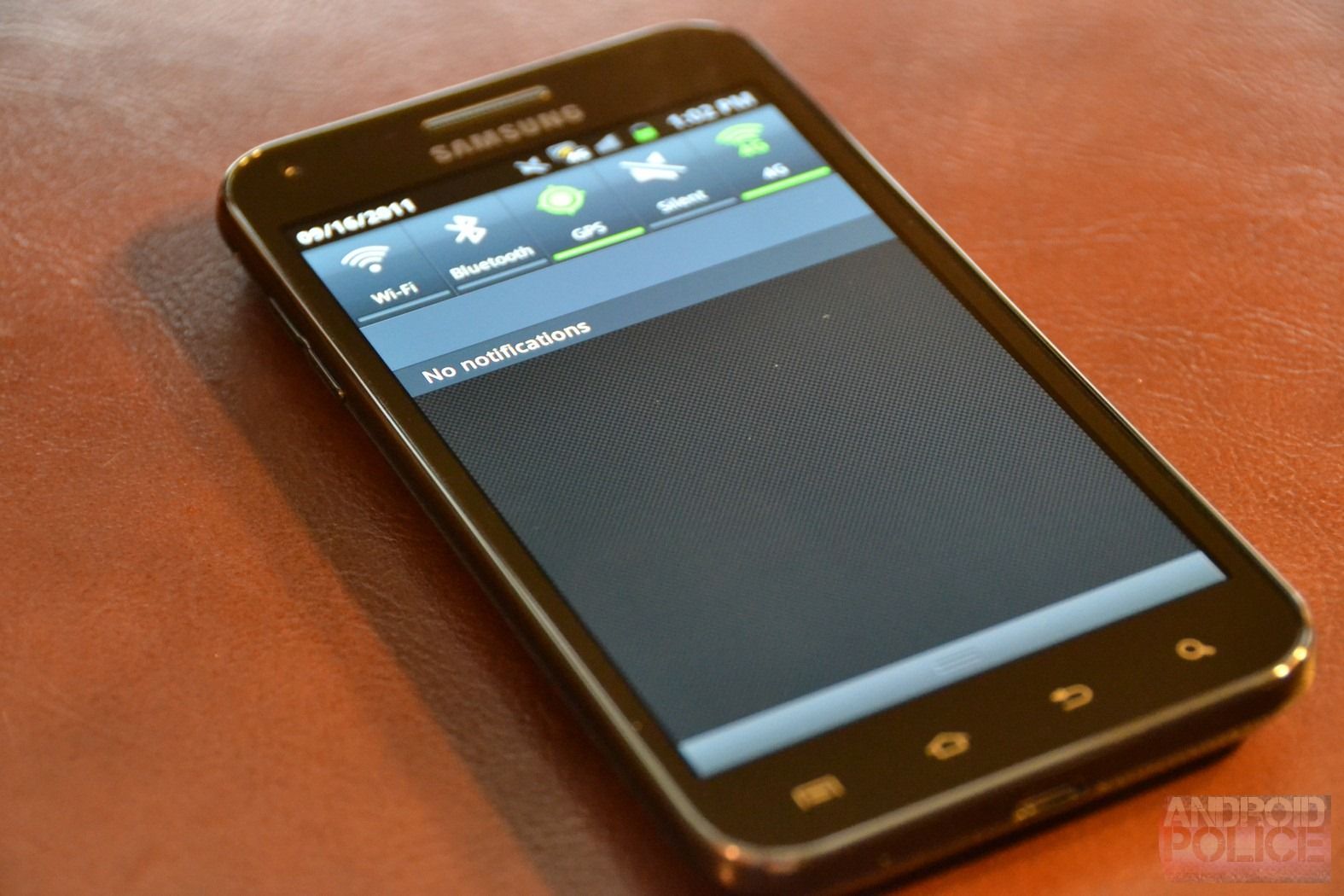 [Review] Samsung Epic 4G Touch: Big Power, Big Performance, Bigger Package