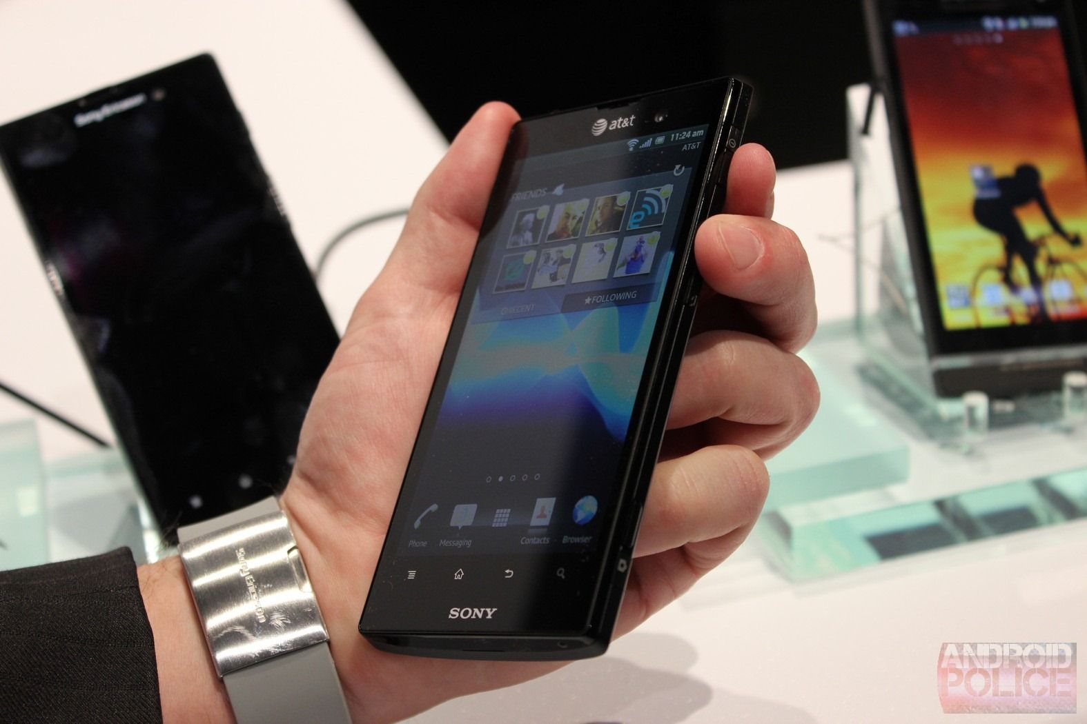 [CES 2012] Video Hands-On With The Sony Xperia Ion And Xperia S ...
