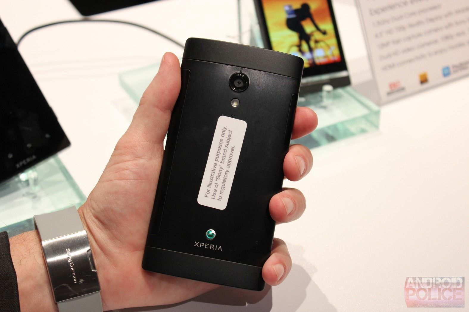 [CES 2012] Video Hands-On With The Sony Xperia Ion And Xperia S ...
