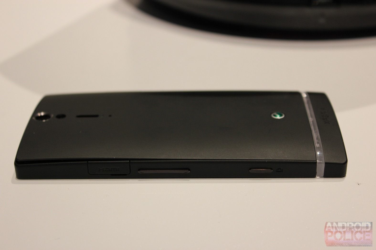 [CES 2012] Video Hands-On With The Sony Xperia Ion And Xperia S ...