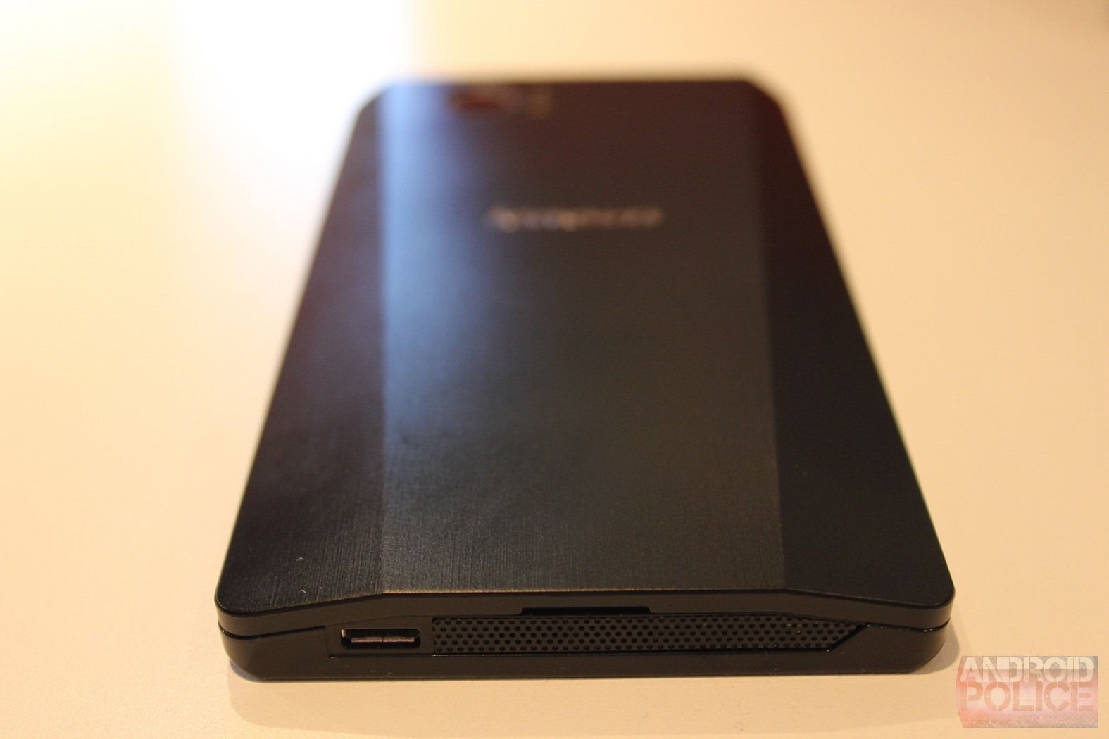 [CES 2012] Video Hands-On With The World's First Intel-Powered ...