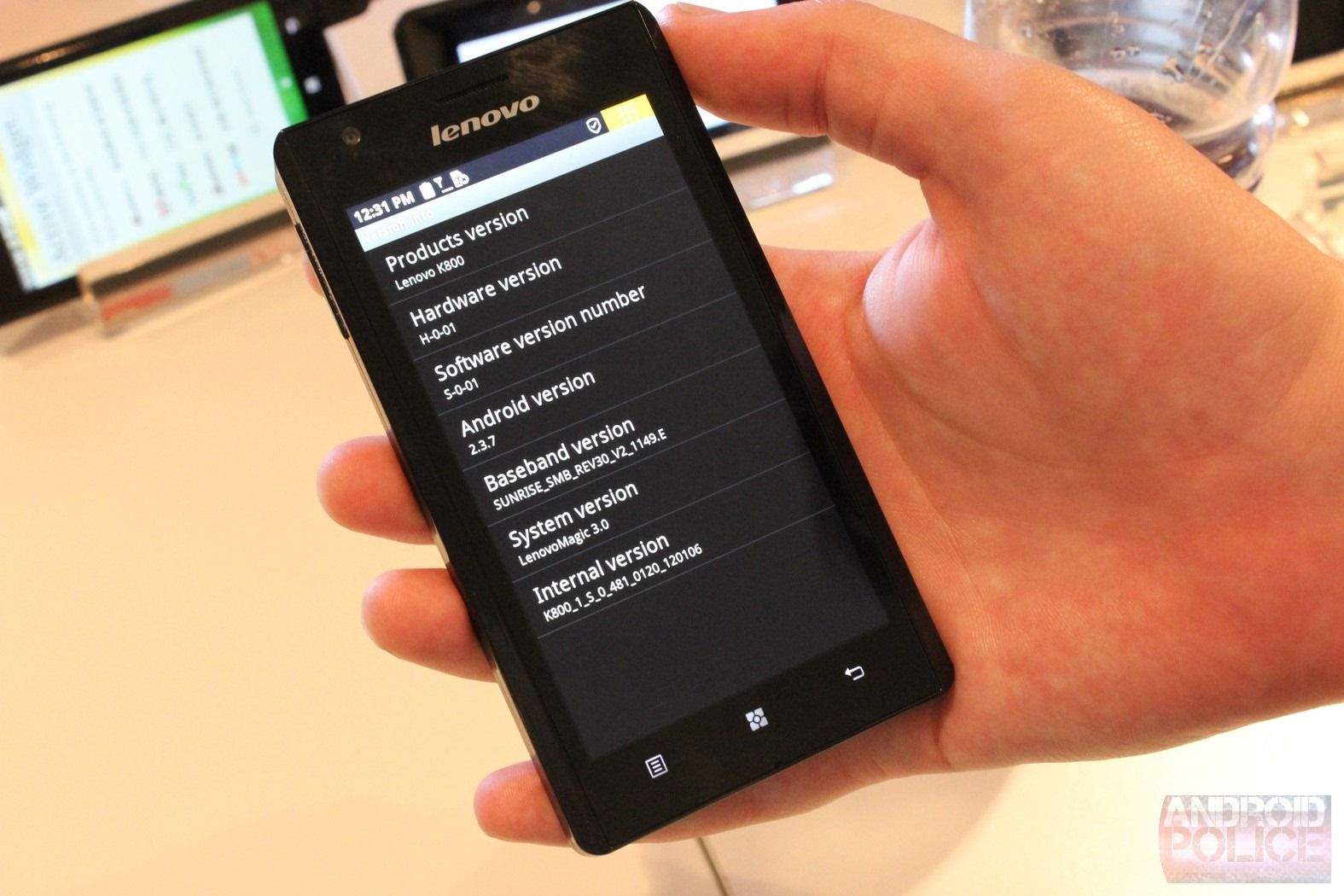 [CES 2012] Video Hands-On With The World's First Intel-Powered ...