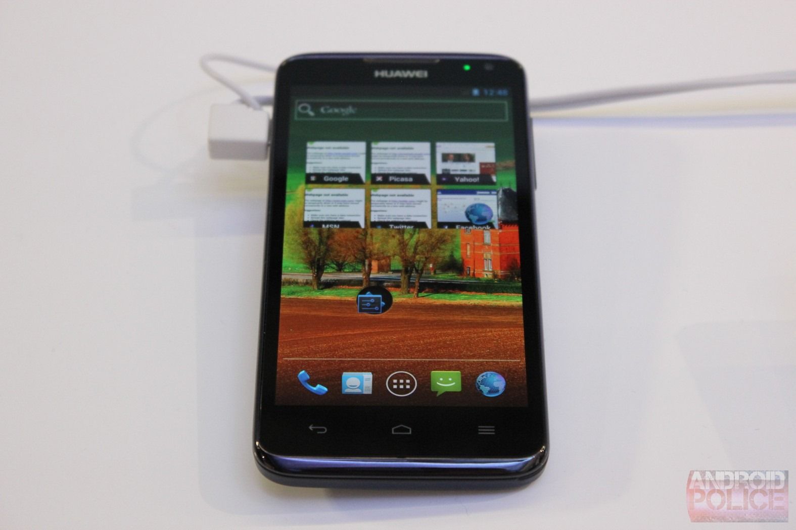 [MWC 2012] Hands-On With The Huawei Ascend D Quad: Because Four Is Better