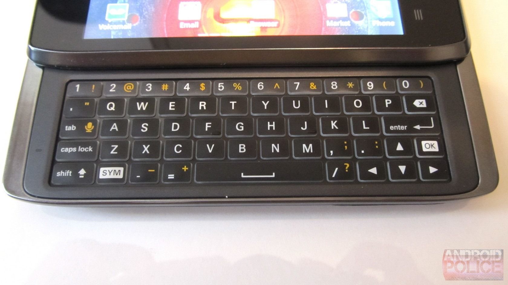 Initial Impressions And Hands-On With The Motorola Droid 4 On Verizon