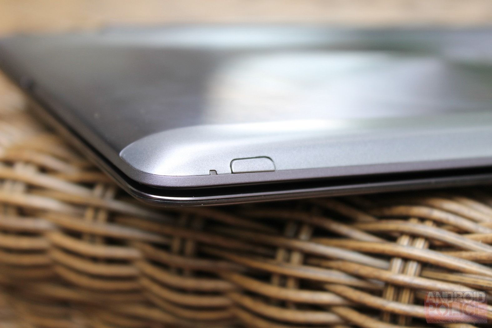 Asus Transformer Pad Infinity (TF700 Wi-Fi) Review: At The Crossroads ...