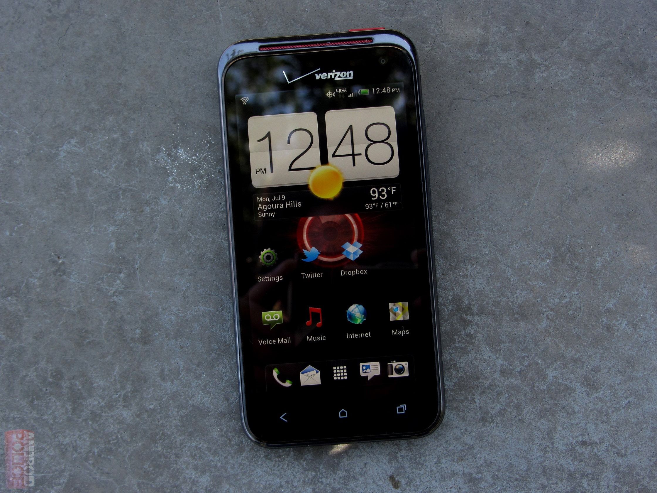 HTC DROID Incredible 4G LTE Review: DROID Doesn't