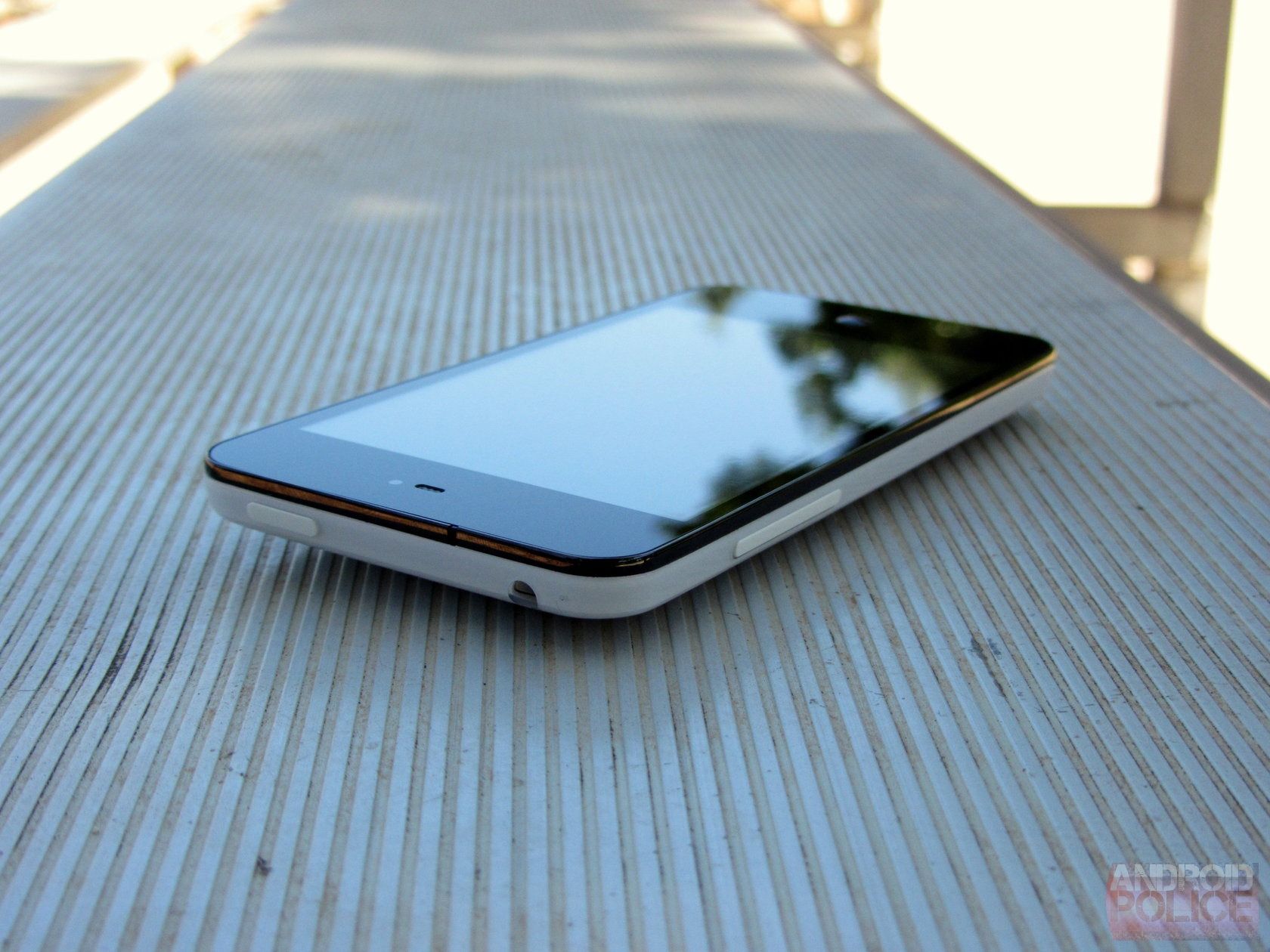 Meizu MX 4-Core Review: It's Like Sticking A V10 In A Ford Pinto