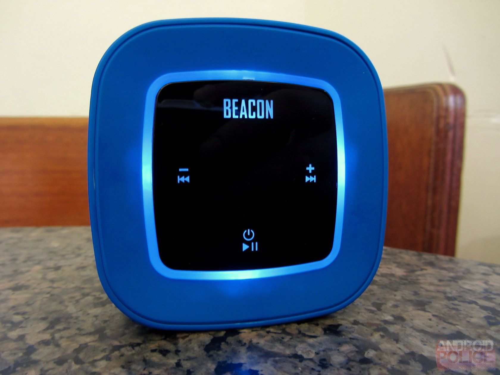 Beacon Audio Phoenix Portable Bluetooth Speaker Review: It's Cubetastic