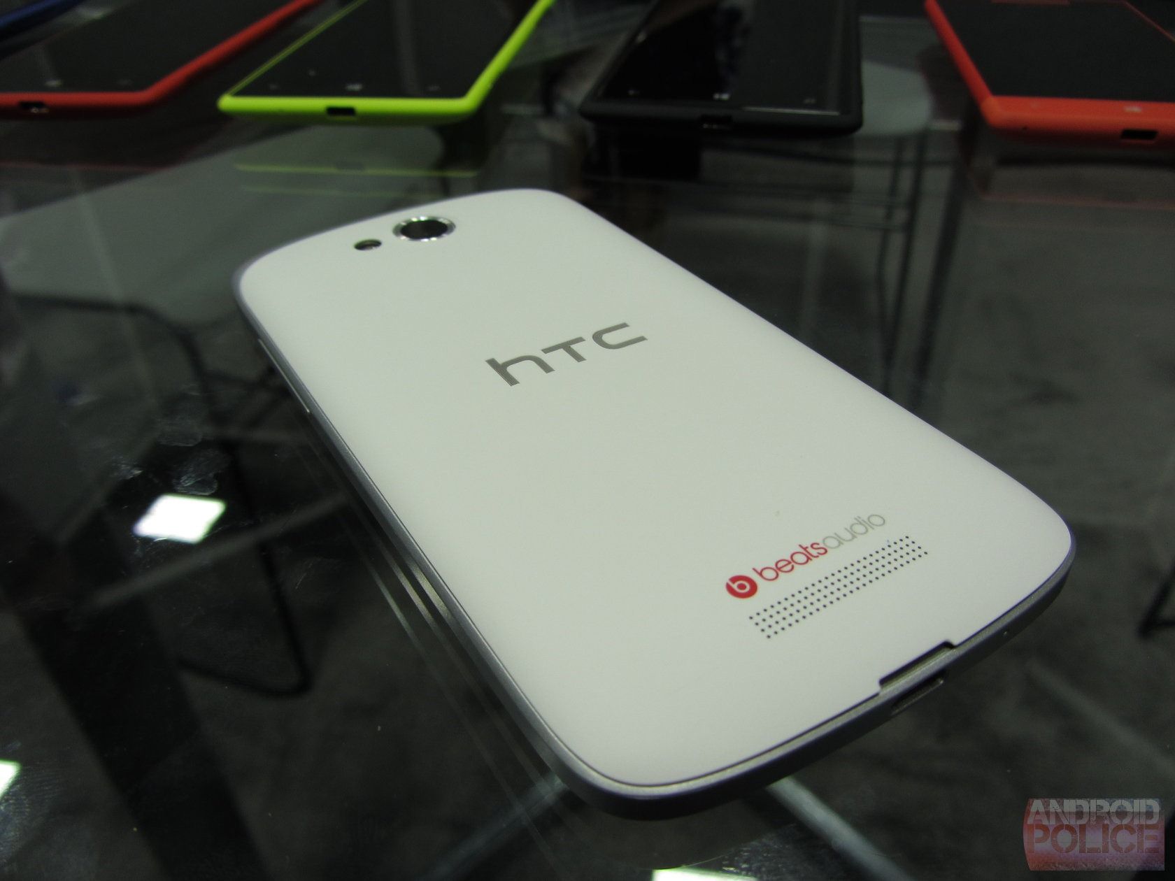 Hands-On With The HTC One X+ And One VX
