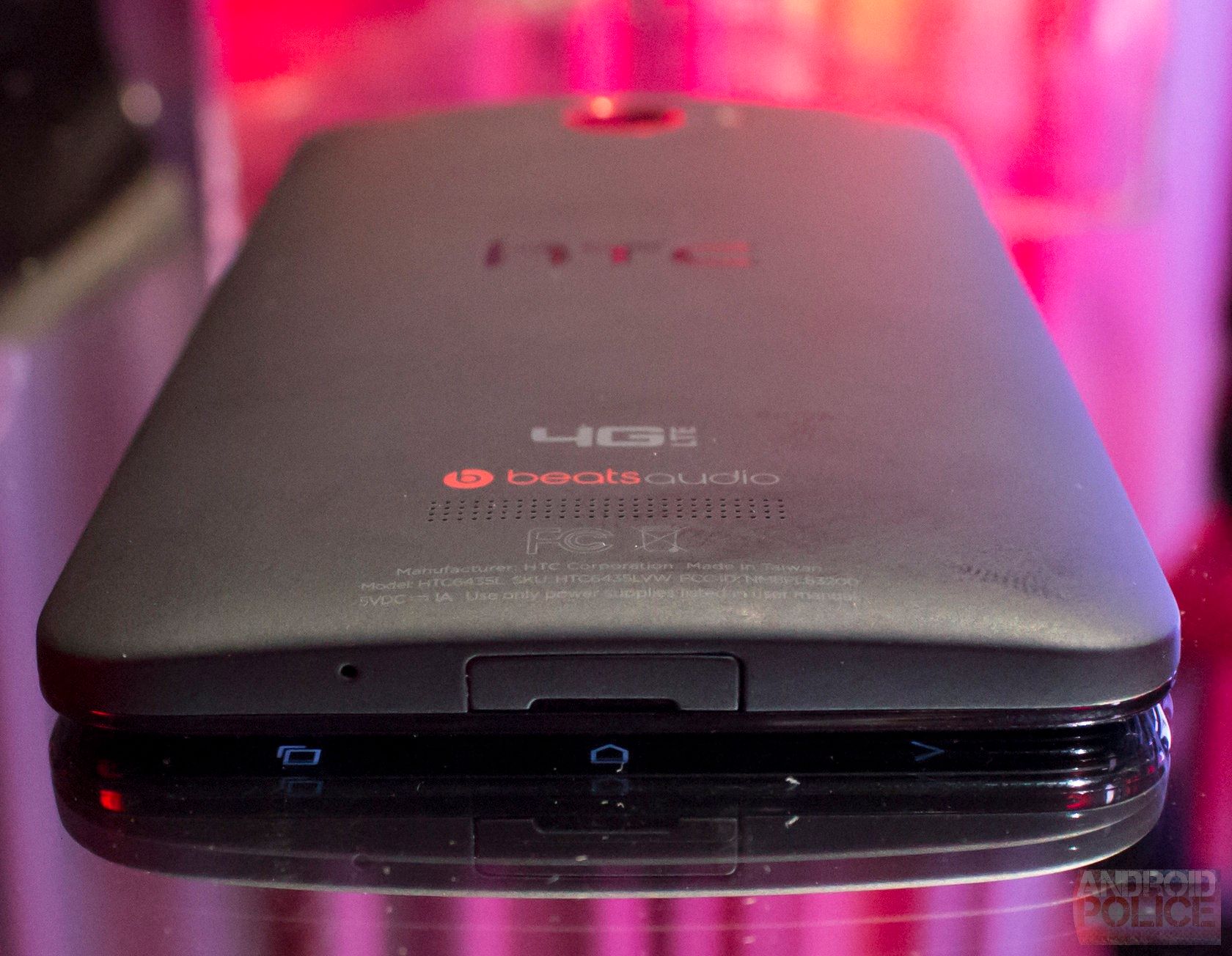 Hands on With The HTC DROID DNA: So Many Pixels!