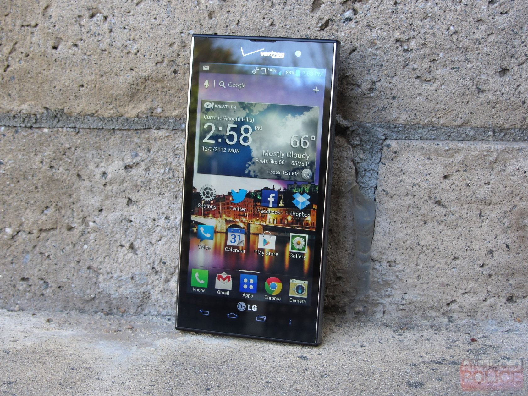 LG Spectrum 2 Review: Verizon's Mid-Range Handset War Just Got More ...