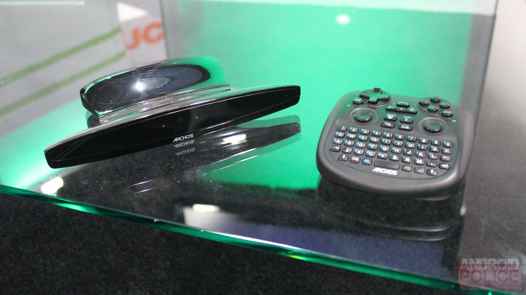 [CES 2013] Hands-On With The Archos TV Connect And Archos GamePad (Videos)