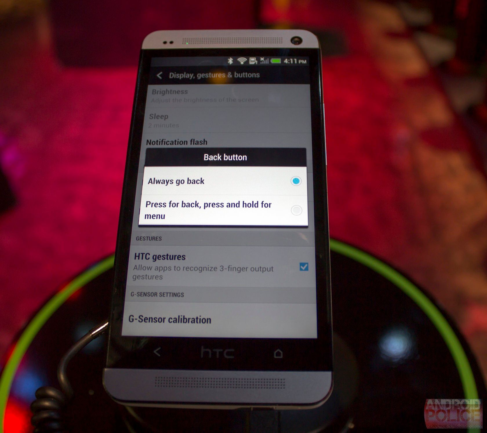Hands-On With The HTC One - Great Build Quality, Great Screen, Odd ...