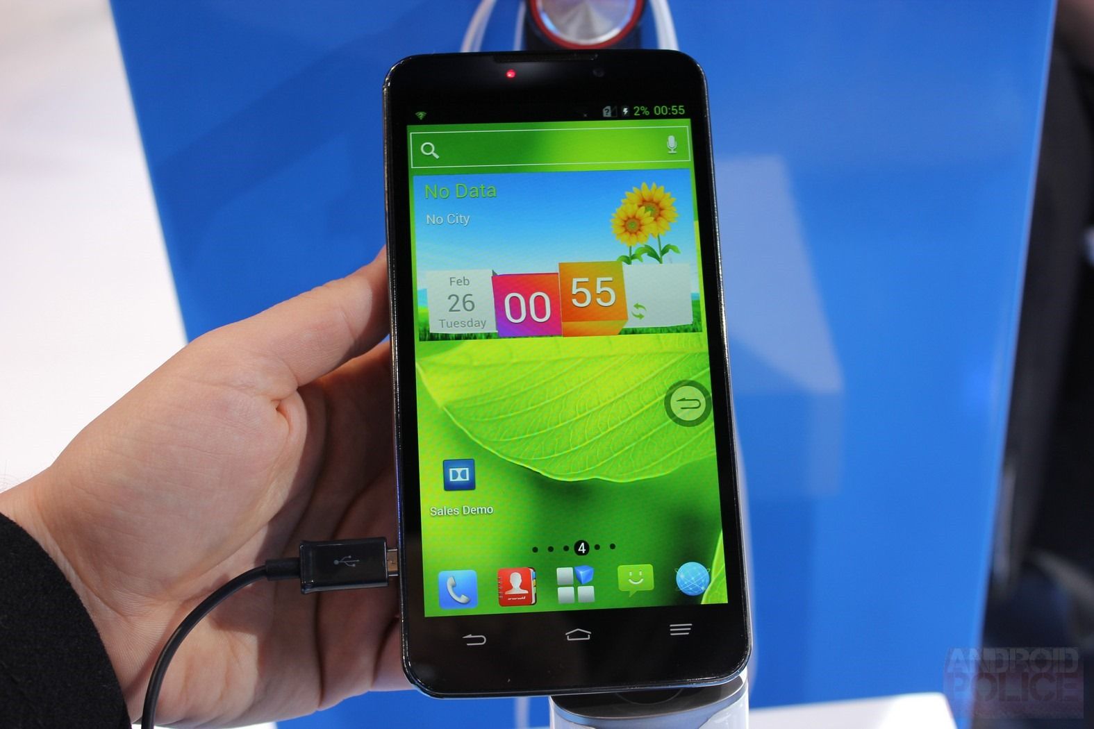 [MWC 2013] ZTE Launches The Grand Memo, A Massive 5.7" Device Using ...