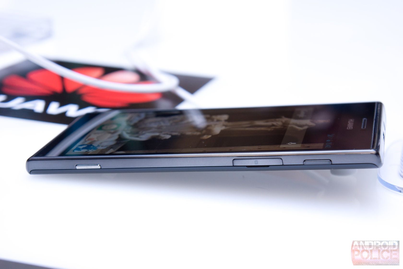 [Hands-On And Video] Huawei Makes The Ascend P2 Official: 1.5GHz Quad ...