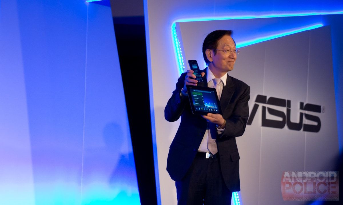 ASUS CEO Jerry Shen Says The Padfone Is Coming To America In 2014