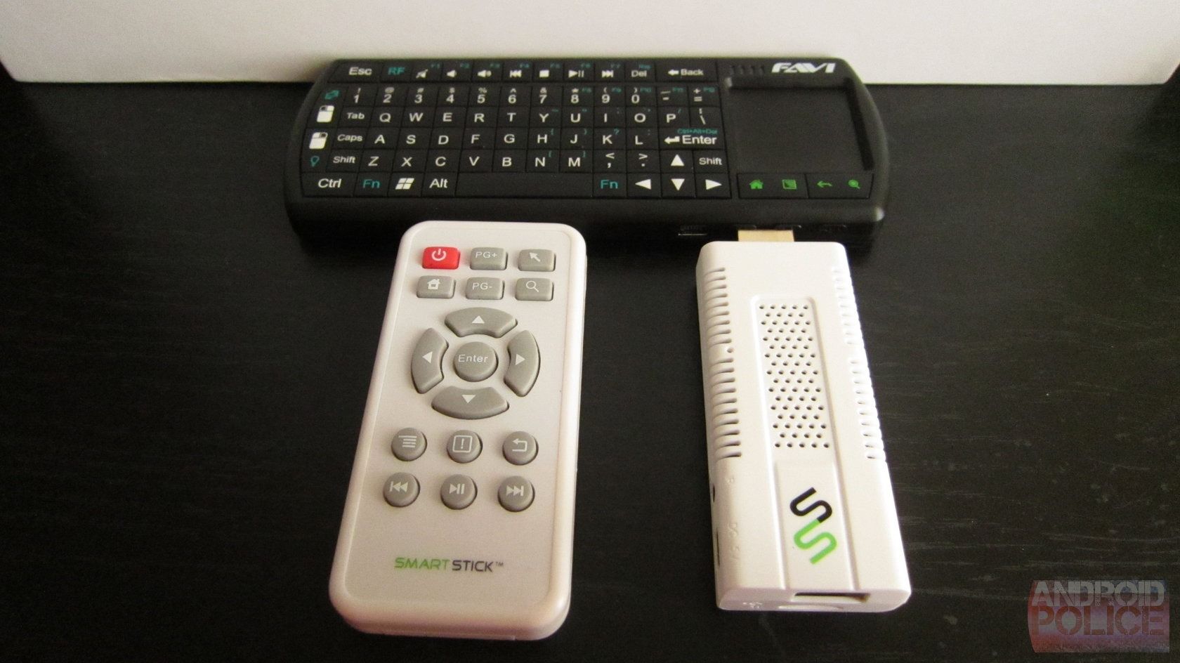 [Lightning Review] Favi SmartStick: Turn Your HDTV Into An Android ...