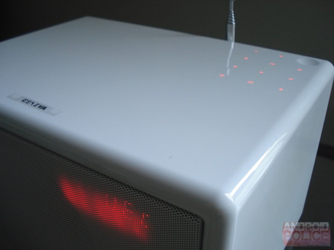 Geneva Model S Wireless Review: This Bluetooth Speaker Is Chic Décor ...