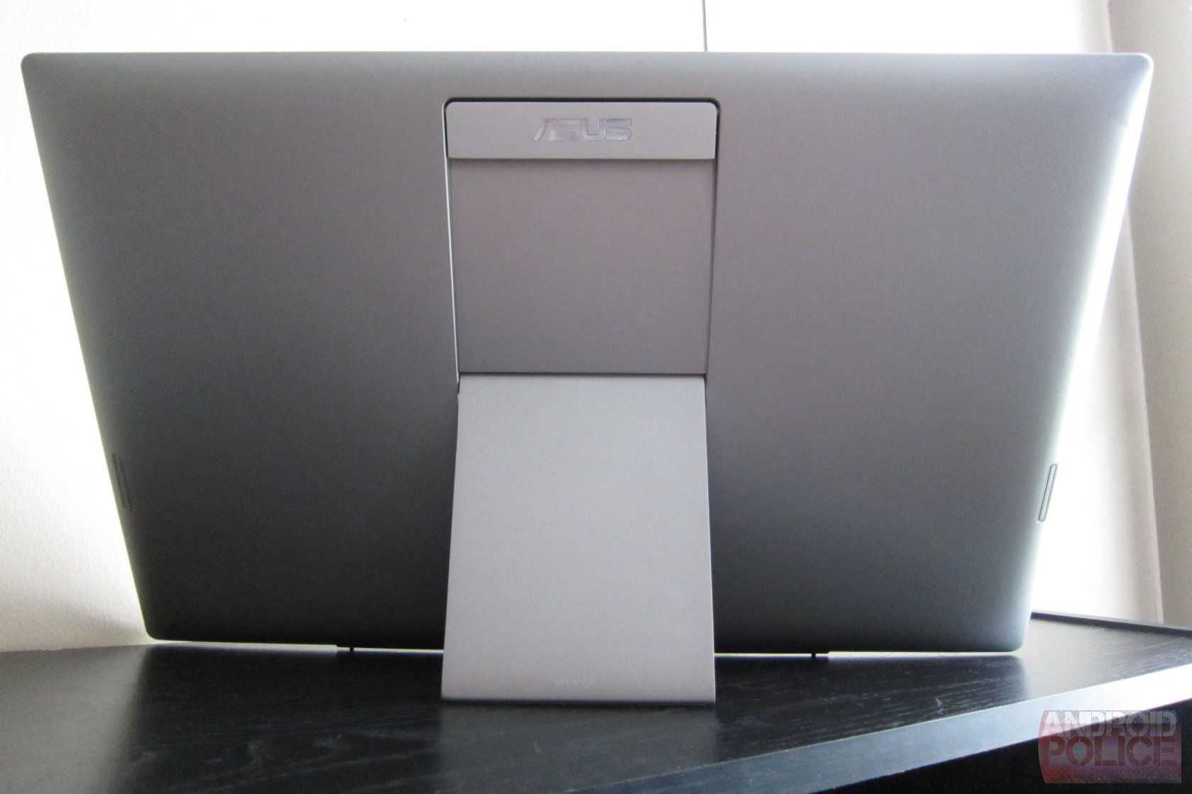 ASUS Transformer AiO Review: A Hybrid Device That Actually Gets It Right