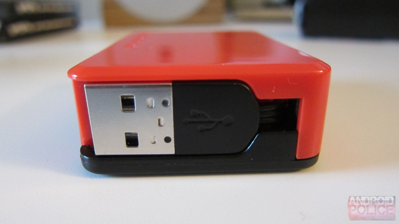 [Quick And Dirty Hands-On] Check Out This Little Box With A Retractable ...