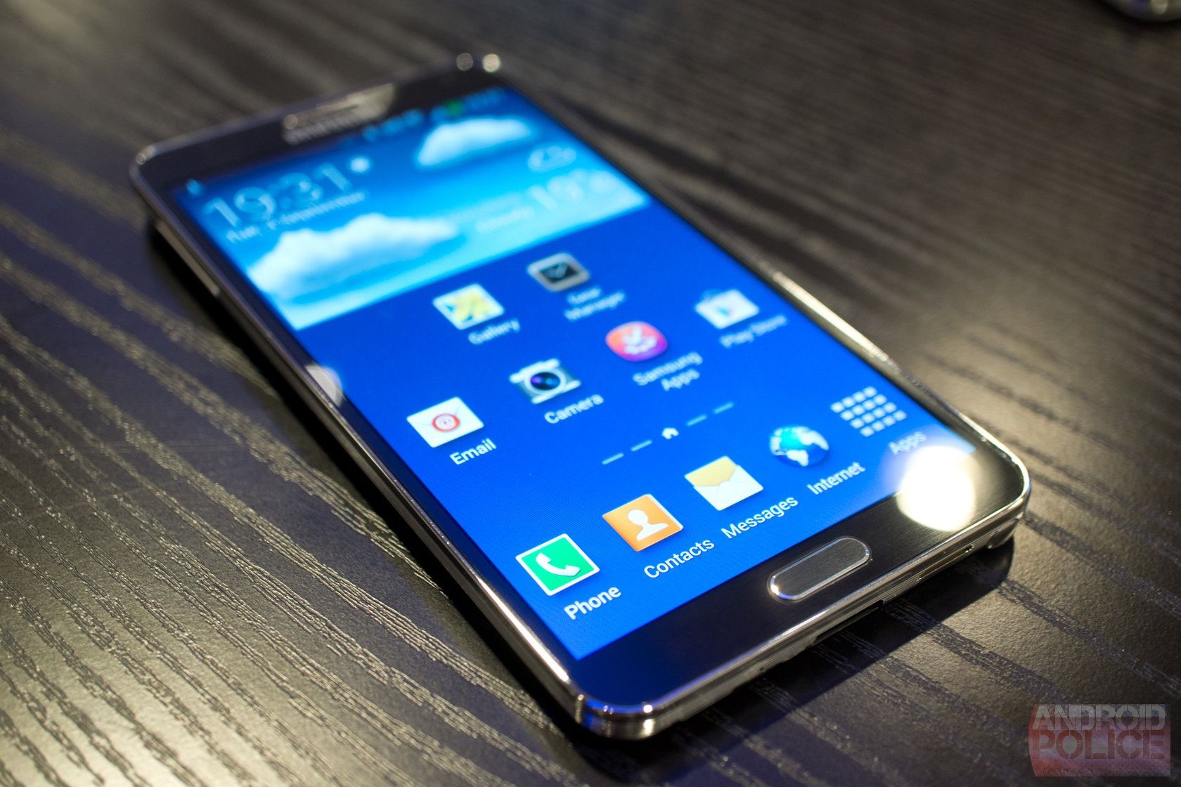 Hands-On (And Video) With The Samsung Galaxy Note 3 At IFA 2013