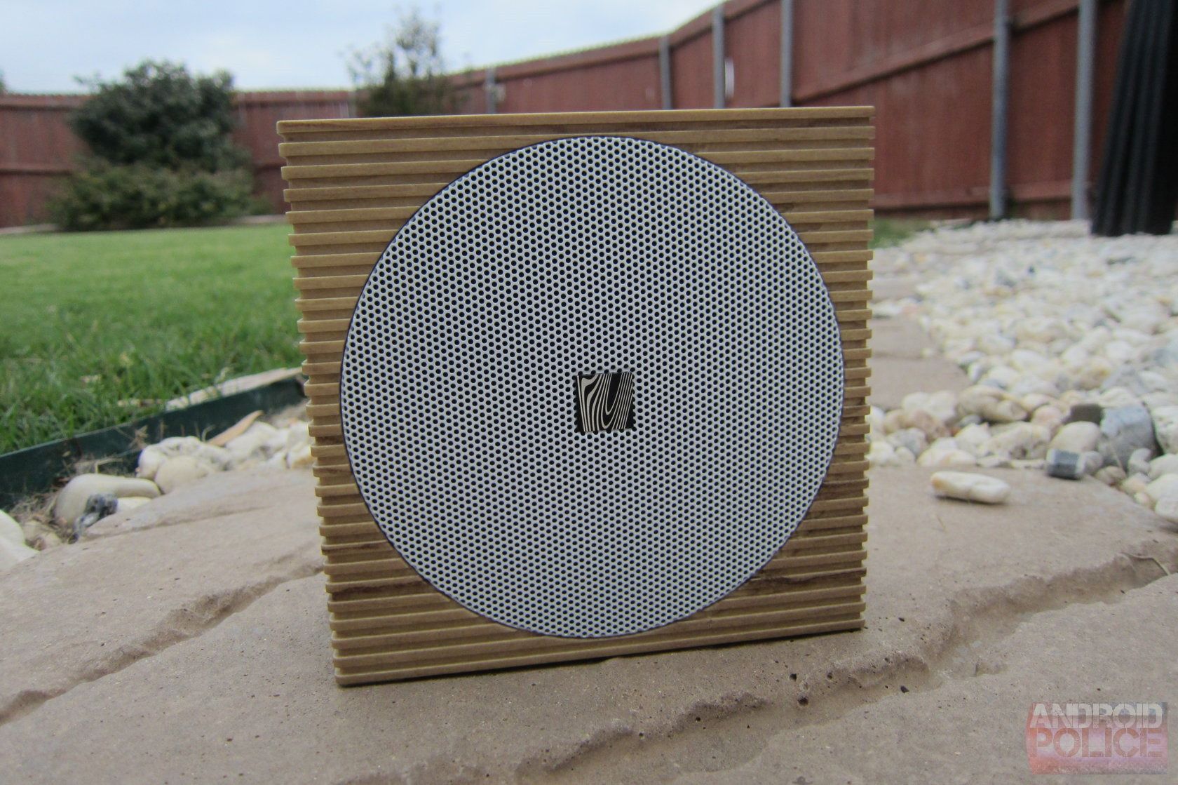 Soundfreaq Sound Spot Review: A Speaker That Looks As Good As It Sounds