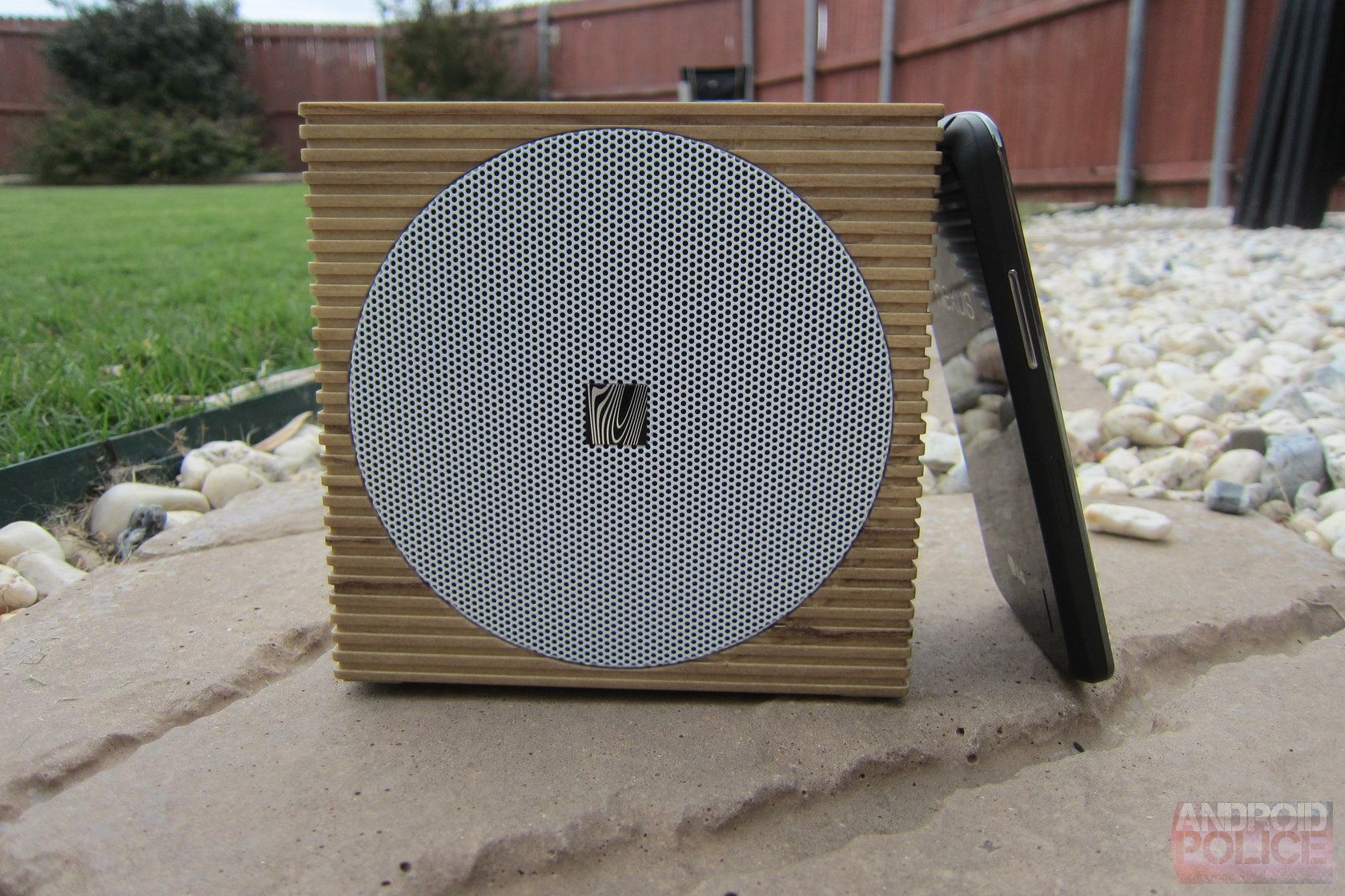Soundfreaq Sound Spot Review: A Speaker That Looks As Good As It Sounds