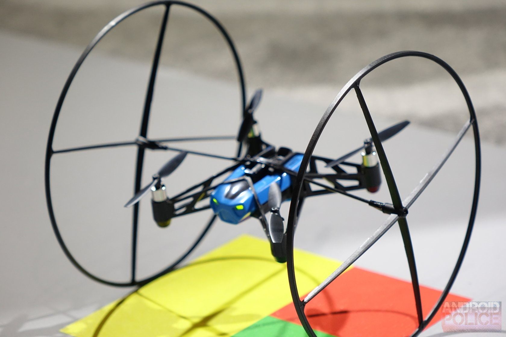 [CES 2014] Hands-On With Parrot's Two New Drones: The Ground-To-Air AR ...