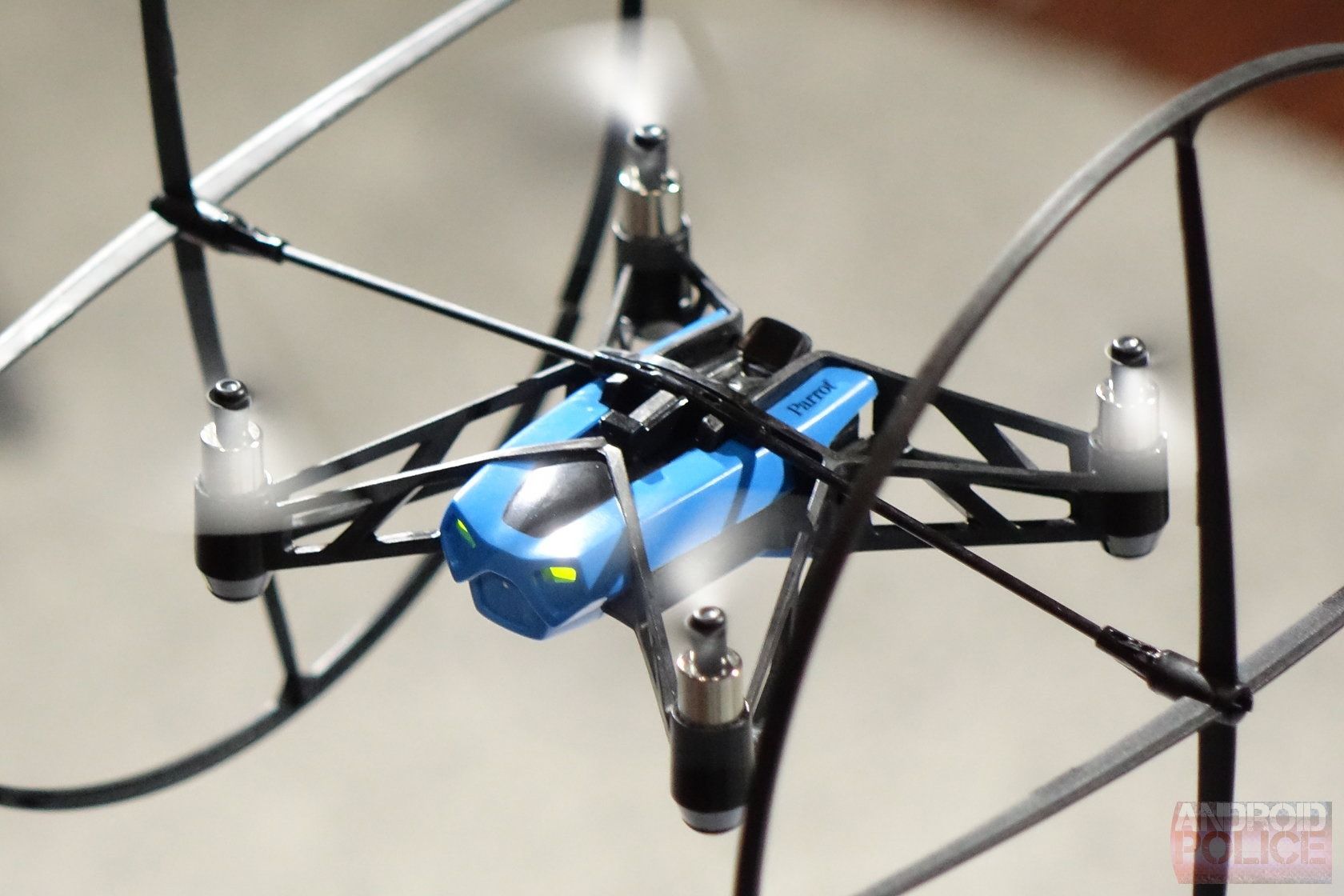 [CES 2014] Hands-On With Parrot's Two New Drones: The Ground-To-Air AR ...