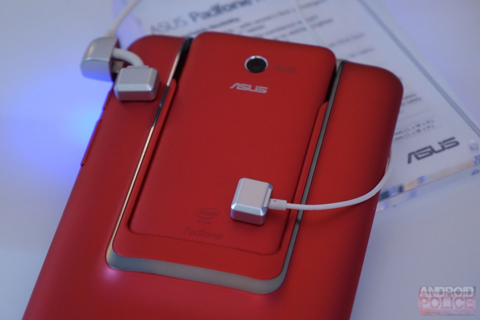 [CES 2014] Hands On With The ASUS PadFone Mini
