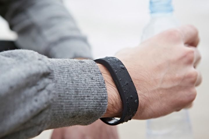 [MWC 2014] Sony SmartBand SWR10 And Lifelog App Launching Worldwide In ...