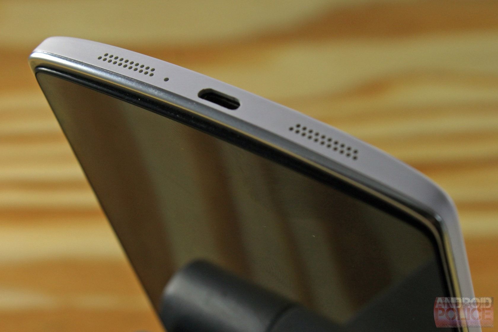 OnePlus One With CyanogenMod 11S Review: The Best Flagship Phone You ...